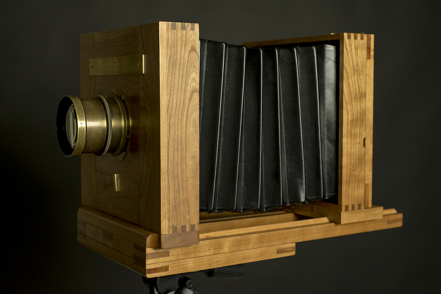 Traditional Camera - Rekta Ligno